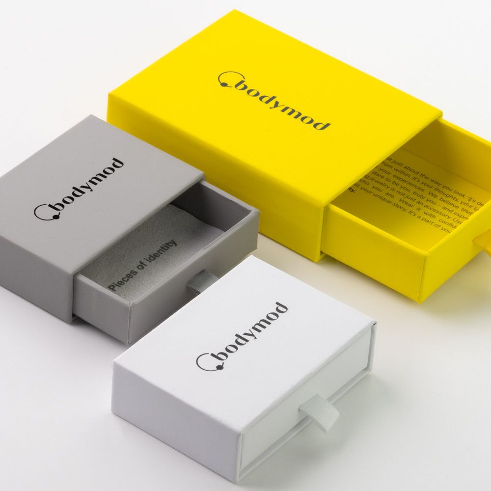 Diamond cut star shaped titanium dermal top